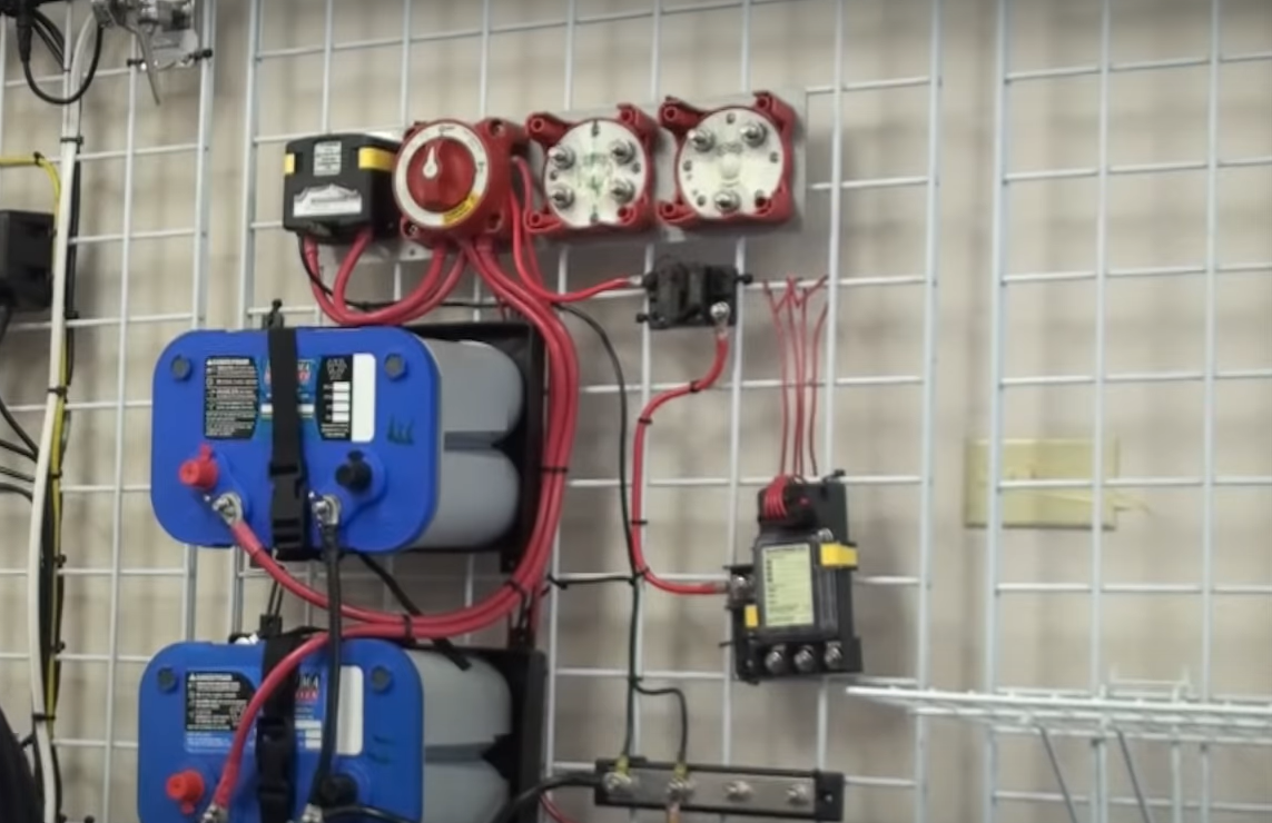 Optima Blue Top D34M Review in May 2023 - RVProfy