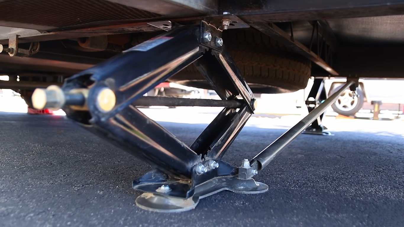 How to Level Your RV? - RVProfy